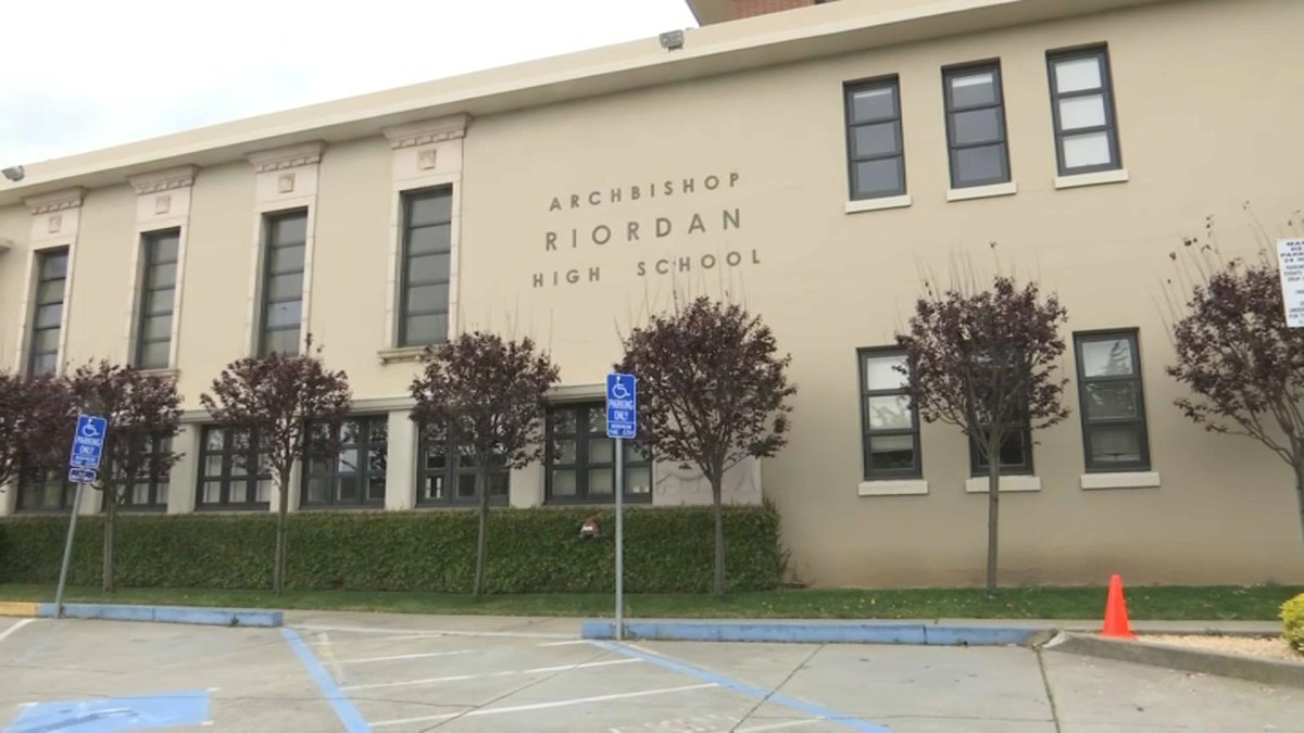 Lista de escuelas cerradas debido al brote de coronavirus en la Bahía ...