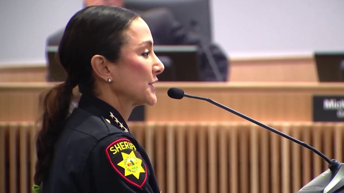 Destitución de Christina Corpus alguacil condado San Mateo – Telemundo ...