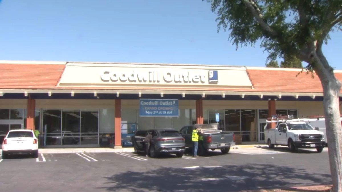 Abren tienda Goodwill Outlet en San José – Telemundo Area de la Bahía 48