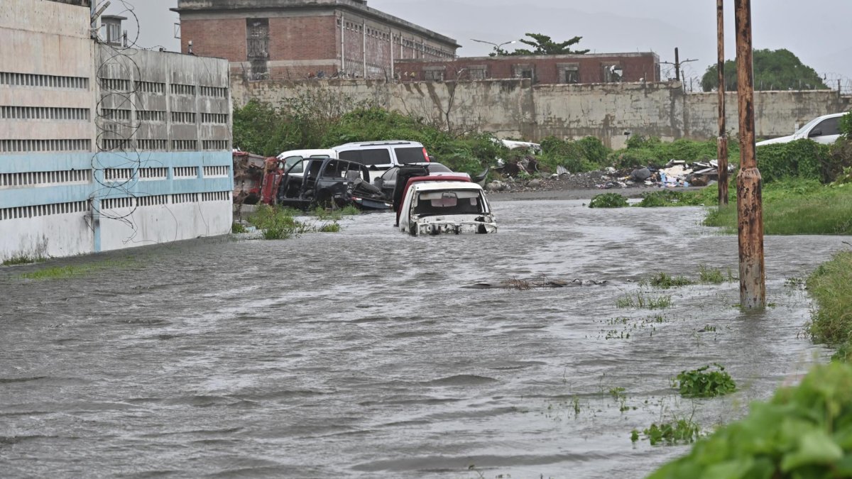 IMÁGENES: El impacto del potente huracán Melissa en Jamaica – Telemundo Area de la Bahía 48
