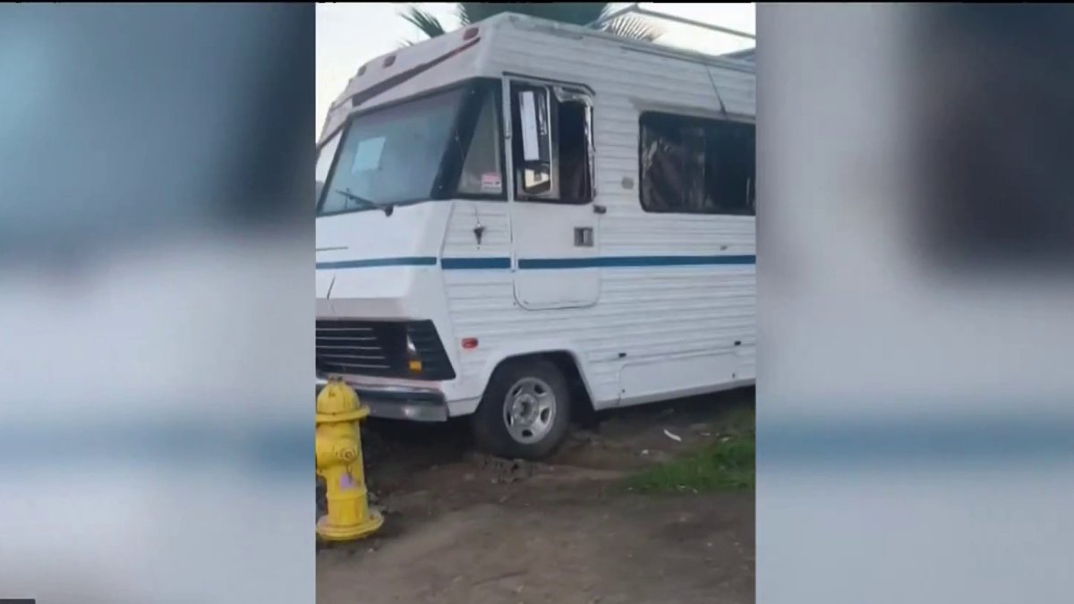 Desamparada en San José pierde casa rodante por desalojo – Telemundo ...